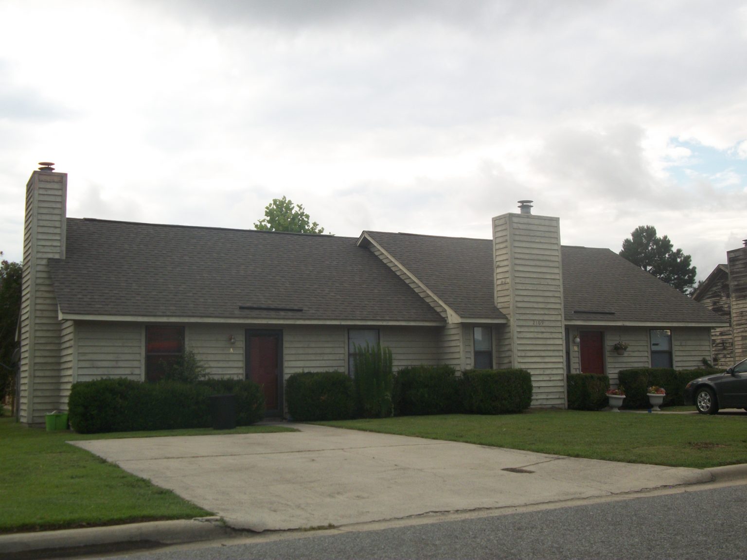 East 3rd Street Duplexes AVAILABLE NOW - Pinnacle Property Management